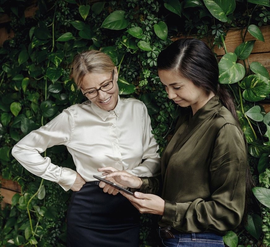 Transaction services associate